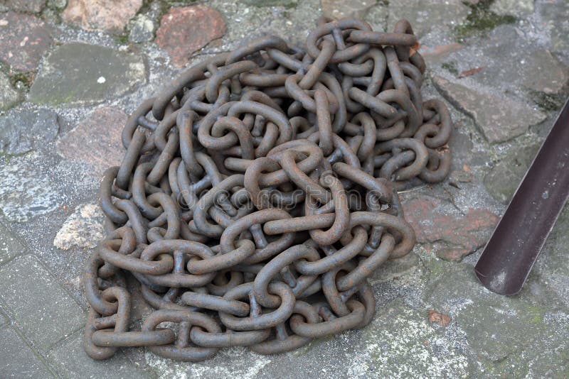 Rusty metal chain stock photo. Image of huge, chain - 140790496