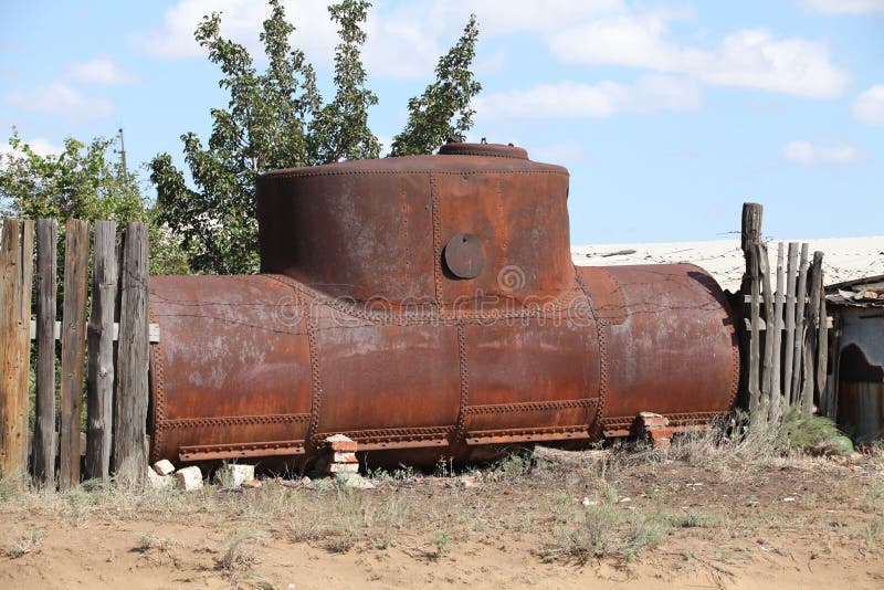 Rusty oil storage tank stock image. Image of yard, domestic - 68166579