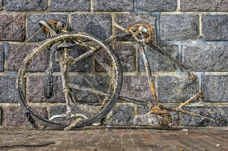 Rusty bicycle wreck stock photo. Image of wheel, bicycling - 110203044