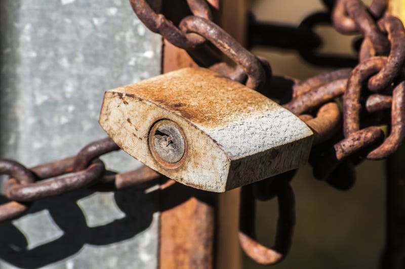 Rusty Padlock and Metal Chain Stock Photo - Image of rust, retro: 51848668