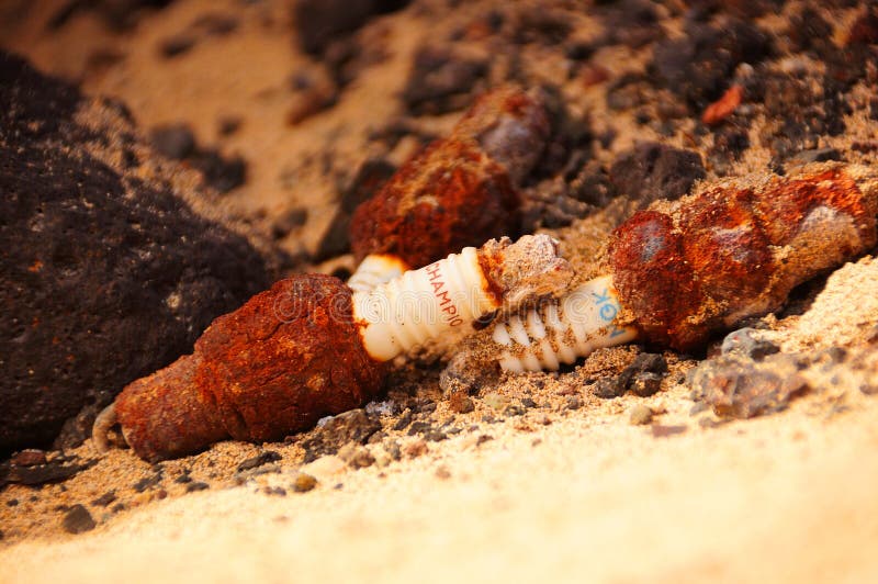 Rusty spark plugs editorial image. Image of outdoors - 86112195