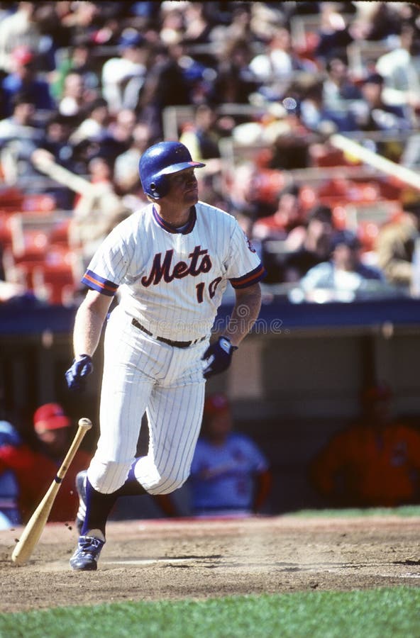 Rusty Staub editorial image. Image of rusty, slide, baseball - 74624890