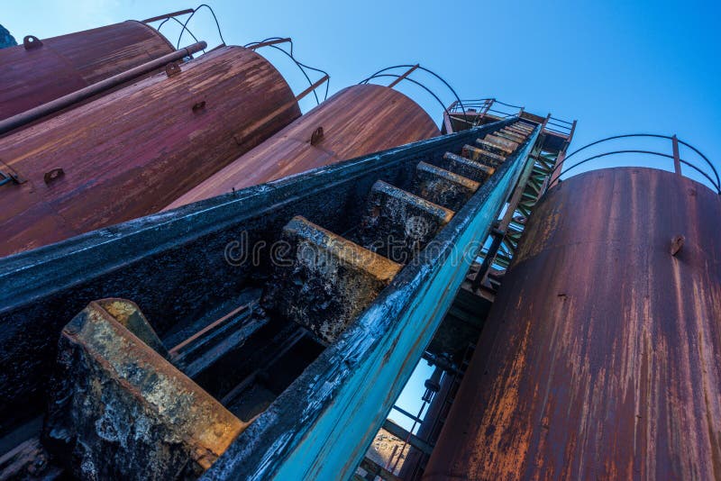 Rusty oil storage tank stock image. Image of yard, domestic - 68166579