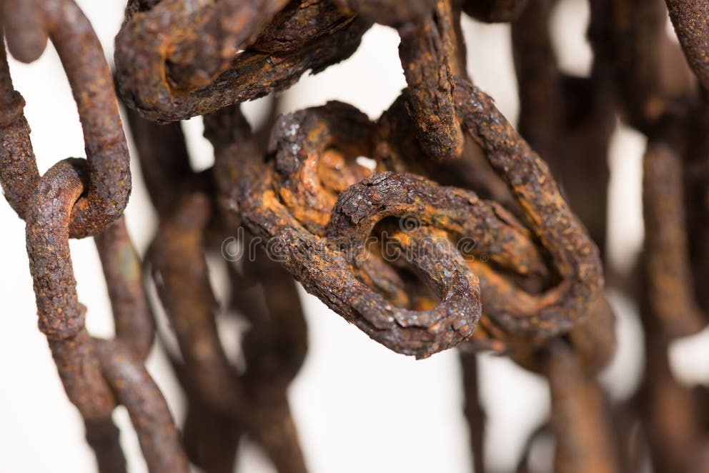 Rusty Tangled Chain Close Up Stock Image - Image of form, heavy: 111543633