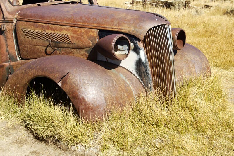 Rusty old car stock image. Image of history, ghost, grass - 19984533
