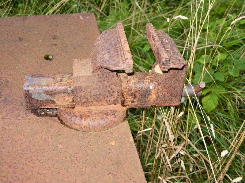 Rusty vice stock image. Image of object, outdoors, rust - 17609521
