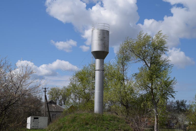 Rusty water tower stock image. Image of resource, reservoir - 76675971
