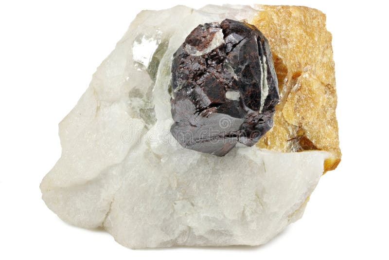 Rutiel stock foto. Image of geïsoleerd, halfedelsteen - 109499048
