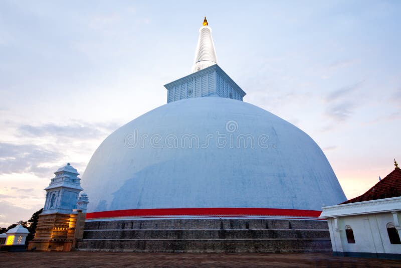 Ruvanvalisaya dagoba stupa stock photo. Image of blue - 21614562