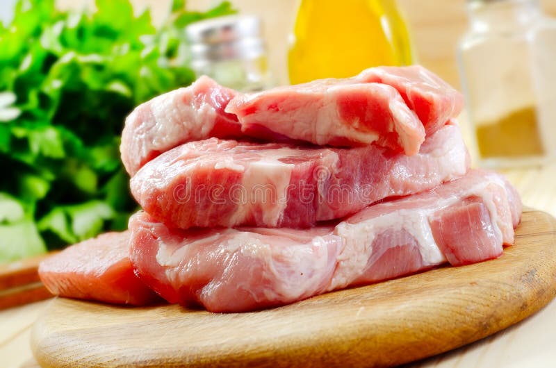 Rauw vlees stock afbeelding. Image of droog, vlees, groot - 25655843