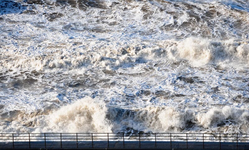 Ruw water stock foto. Image of gevaarlijk, oppervlakte - 12265930