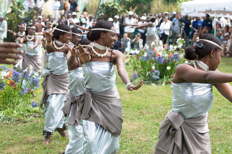 Rwanda dance editorial photo. Image of woman, ceremonies - 19443356