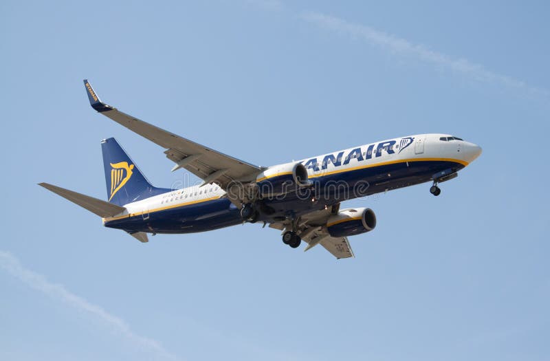 Ryan Air editorial image. Image of back, plane, journey - 19536660