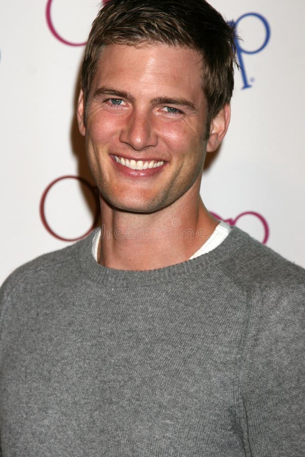 Ryan McPartlin editorial photo. Image of mcpartlin, beverly - 26911716