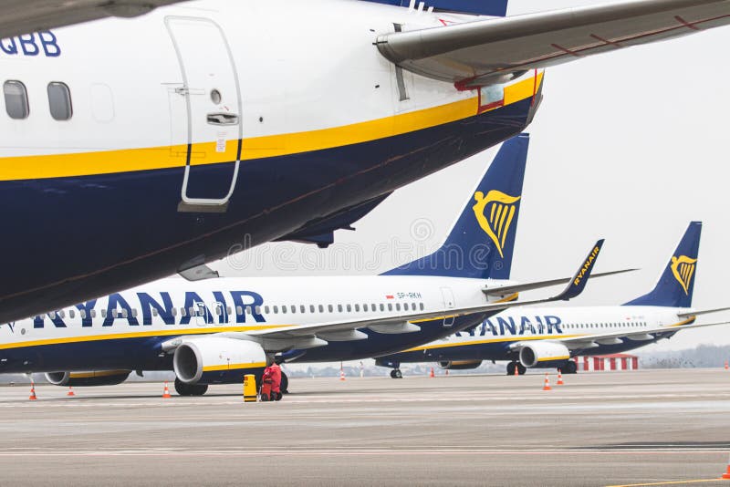 Ryanair Airplanes at Airport Runway Editorial Photo - Image of express ...