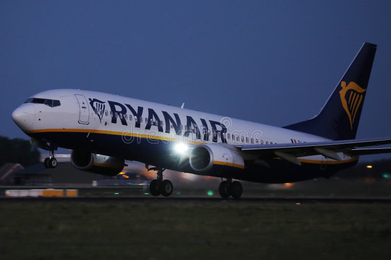 1,240 Ryanair Arrival Stock Photos - Free & Royalty-Free Stock Photos ...