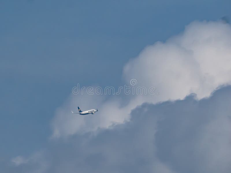 Plane is flying. editorial image. Image of airport, flies - 100518480