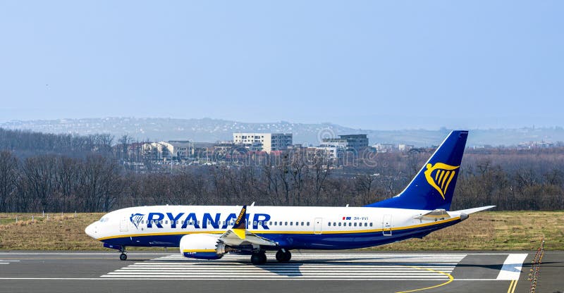 Ryanair S Boeing 737 Ready for Take Off Editorial Image - Image of wing ...