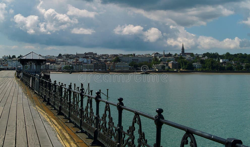 Ryde Seafront stock image. Image of pier, holiday, seaside - 99178503