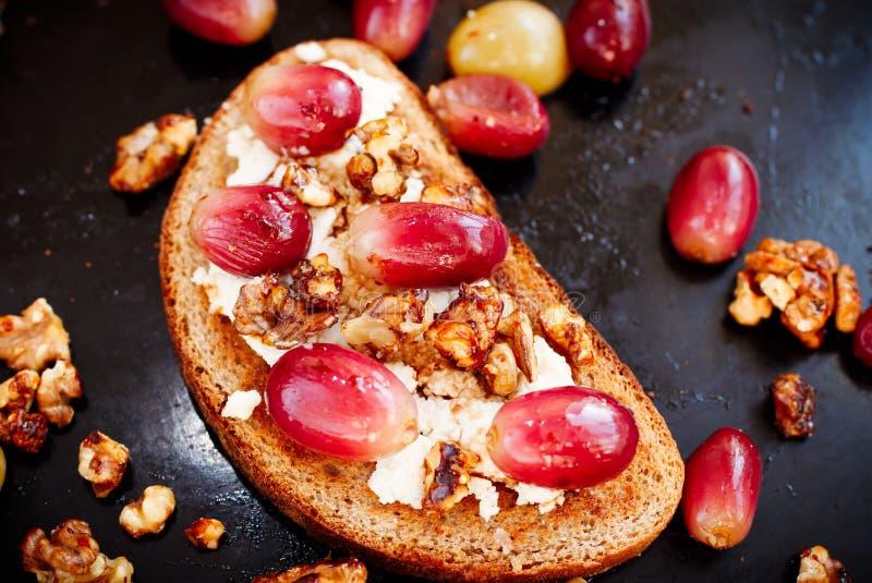 Rye Toast with Baked Red Grape, Walnut and Ricotta Stock Image - Image ...