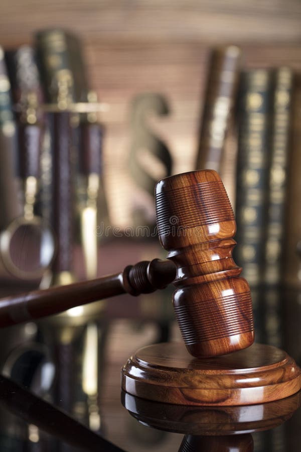 Símbolos de la ley foto de archivo. Imagen de courtroom - 97948634