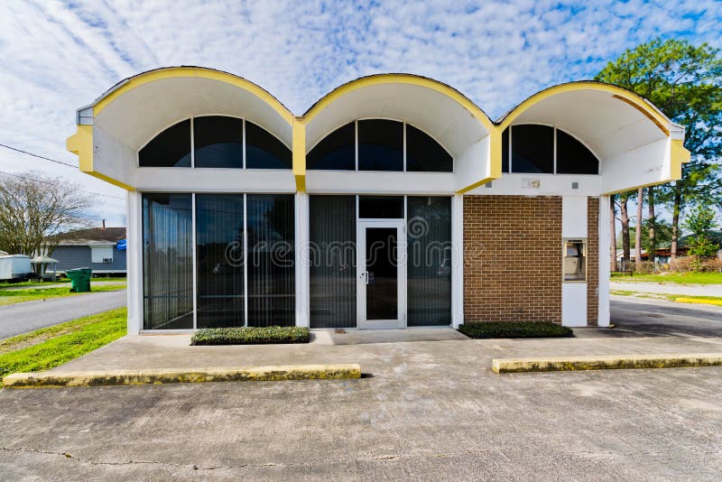 1960s Architecture Style