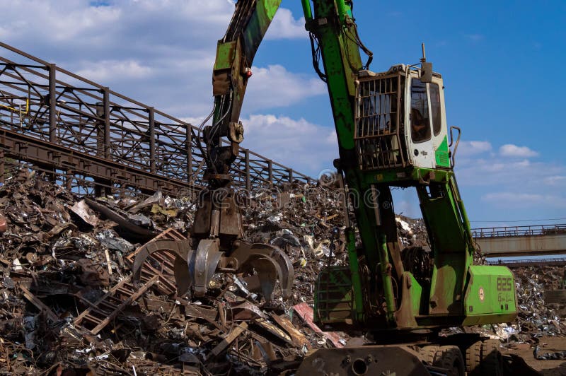 S Broom. Scrap Metal Loading. Mechanisms for Loading Scrap Metal ...