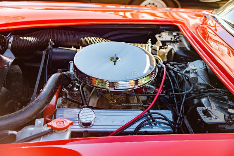 1960s Chevrolet Corvette Engine at the Leesburg Show Editorial ...