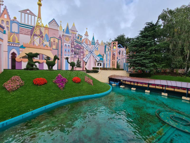 It`s a Small World in Disneyland Park - DisneyLand Paris Editorial ...