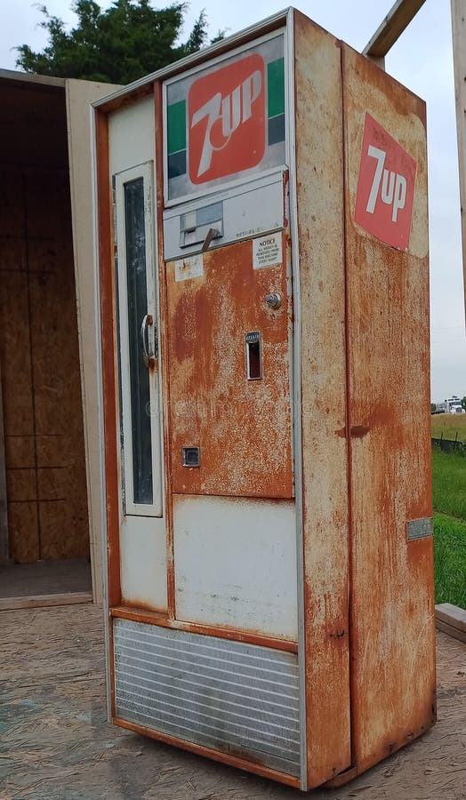 1970s Vintage 7up Machine Stock Photos - Free & Royalty-Free Stock ...