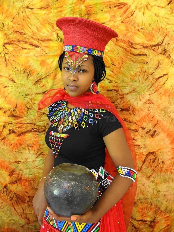 Sa-Traditions-Modell stockbild. Bild von afrikanisch - 44723379