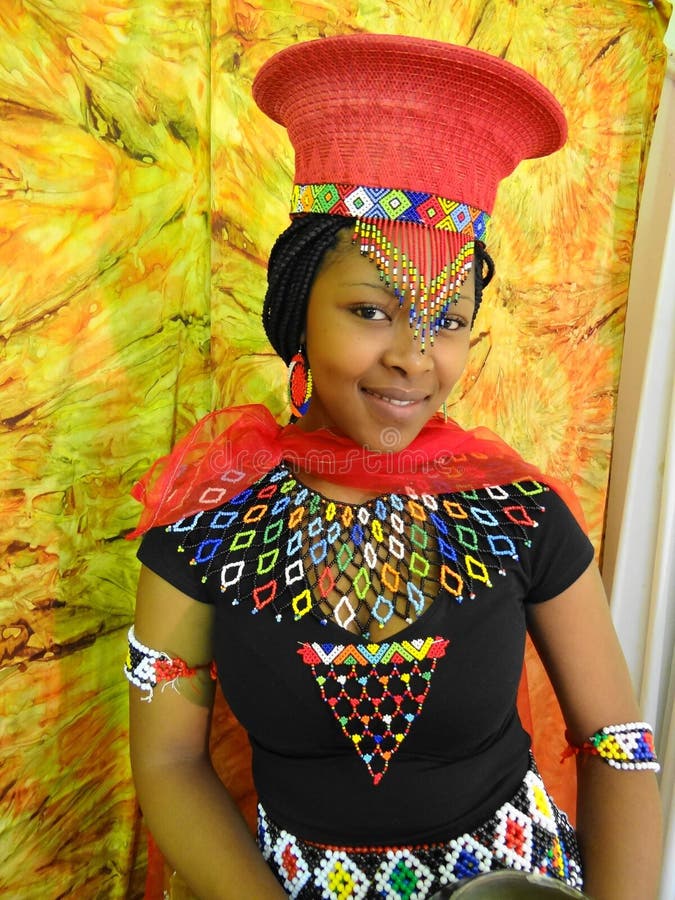 Sa-Traditions-Modell stockbild. Bild von kalebasse, traditionell - 44723453