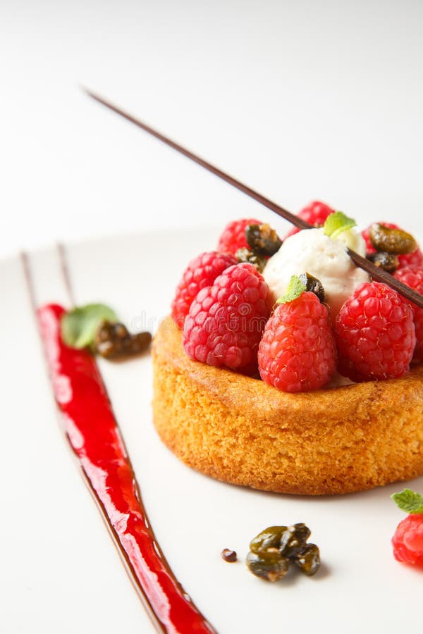 Sable Breton or Breton Shortbread with Vanilla Cream and Raspberry ...