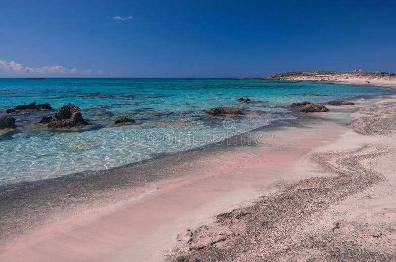 Sable Rose En Plage D'Elafonisi Image stock - Image du crétois, coloré ...