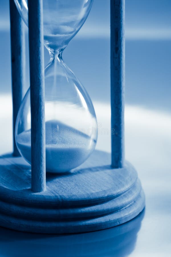 Sablier photo stock. Image du sablier, concept, wooden - 11070862