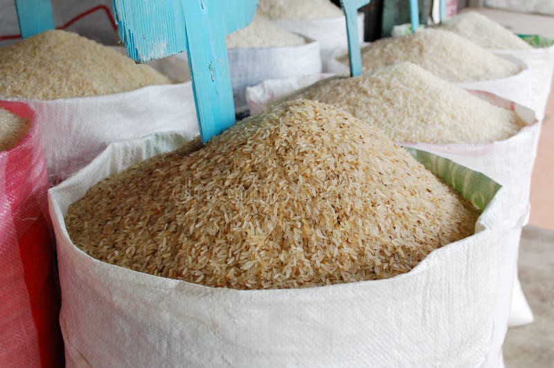 Sac de riz photo stock. Image du texture, paddy, divers - 15508382