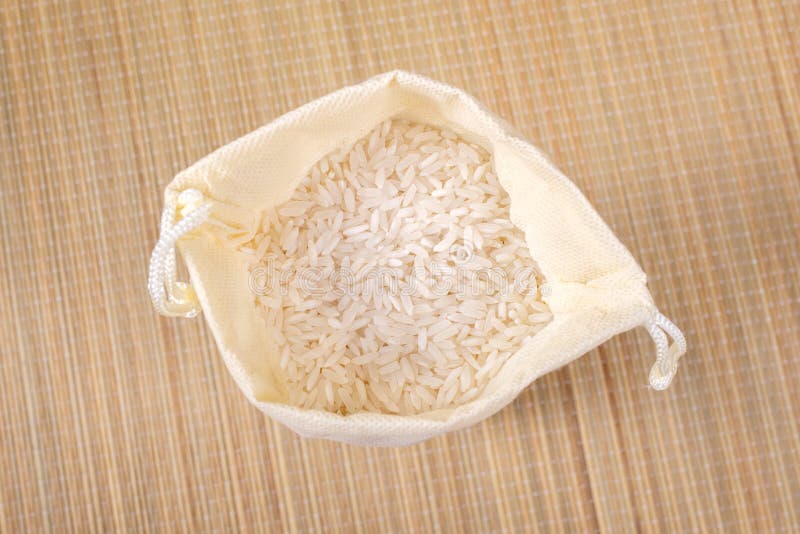Sac de riz photo stock. Image du plastique, asiatique - 26476528