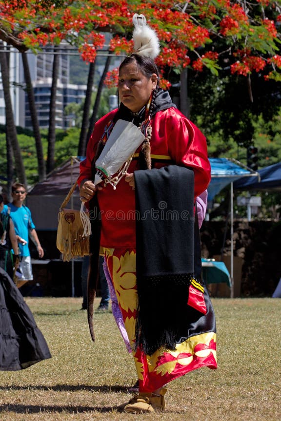 Sac & Fox editorial stock image. Image of costume - 21425354