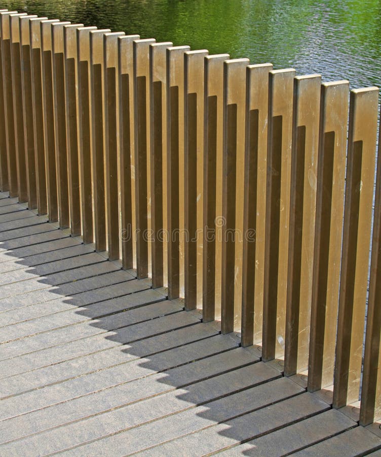 The Sackler Crossing stock image. Image of garden, long - 24730759