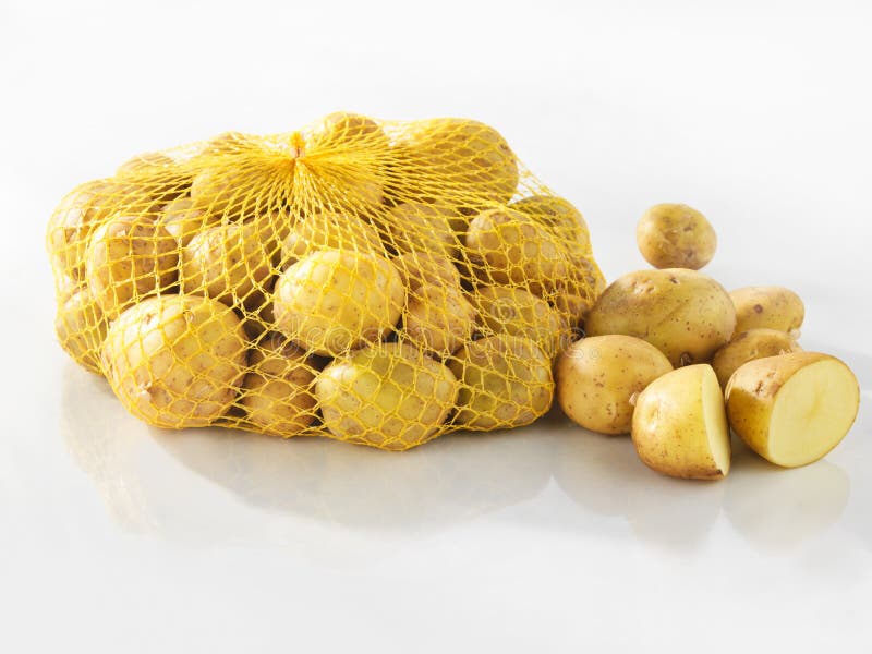 Saco de batatas frescas foto de stock. Imagem de microplaquetas - 19848262