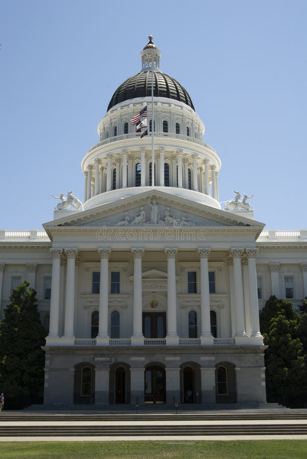 Sacramento Capital Building Editorial Photo - Image of building ...