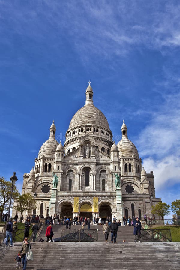Sacre Coeur Cathedral editorial photography. Image of holy - 24930777