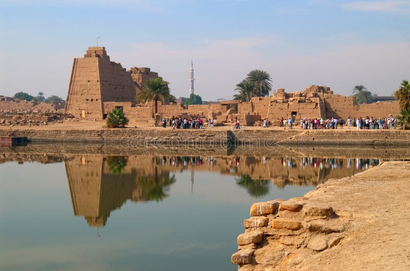 Sacred Lake in Karnak Temple Stock Photo - Image of horizontal, daytime ...