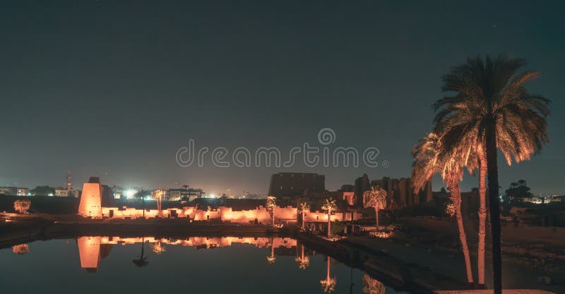 Sacred Lake at Karnak Temple Stock Photo - Image of show, ancient ...
