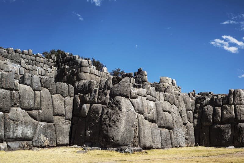 Sacsayhuaman, Ruinas Incas En Cusco, Peru Stock Photo - Image of ...