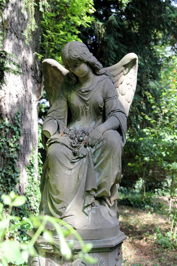 3,624 Sad Angel Statue Stock Photos - Free & Royalty-Free Stock Photos ...