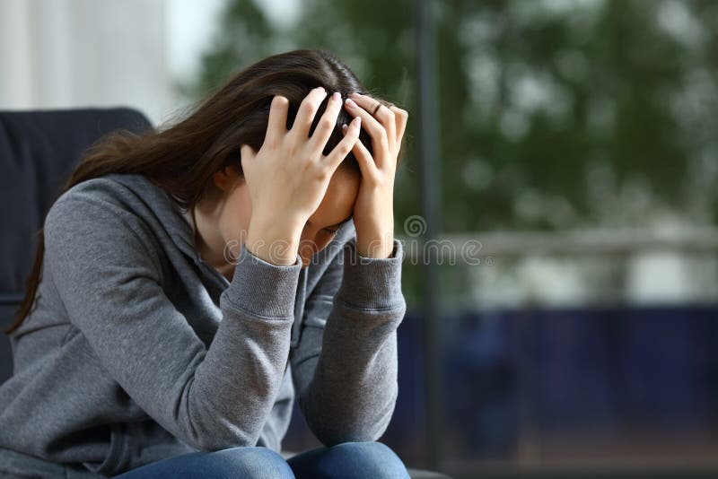 Woman Complaining In A Electronics Store Stock Photo - Image of message ...