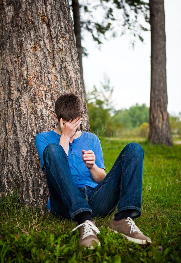 227 Man Under Lonely Tree Photos - Free & Royalty-Free Stock Photos ...