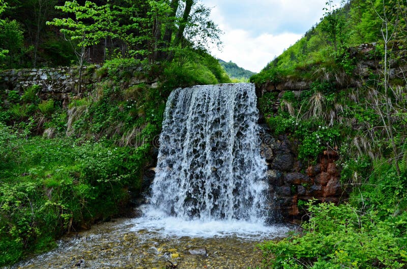 Sadu valley waterfall stock image. Image of nature, summer - 40570543