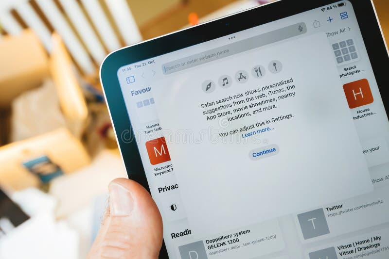 Safari Internet Browser New Features Settings Suggestions and Icons on ...